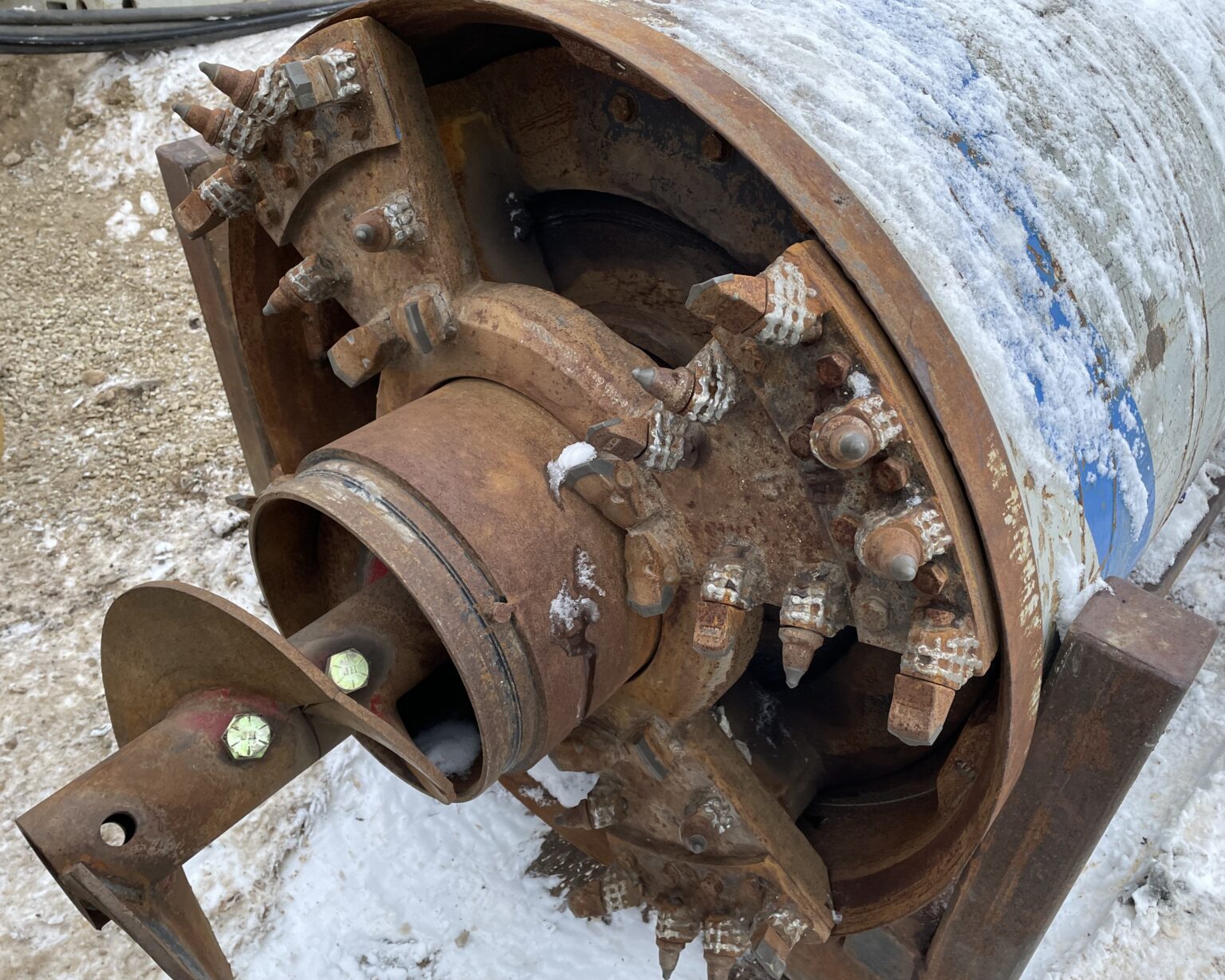 The mole down under: Trenchless technologies help with pipeline ...